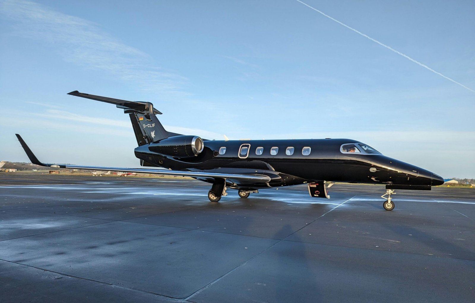 Embraer Phenom 300E - The “Phenomenal” - jetfounder.com