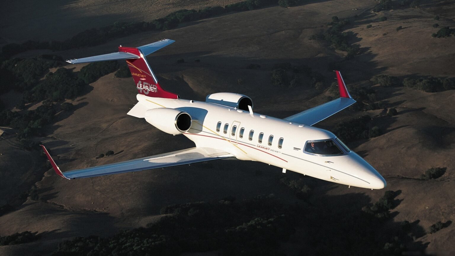 Learjet 45 - Unmatched speed and style - jetfounder.com